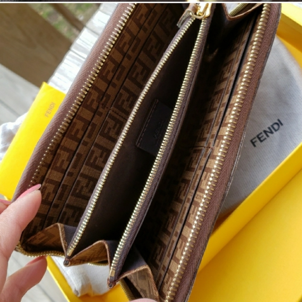Authentic Fendi Zip Wallet - Gem